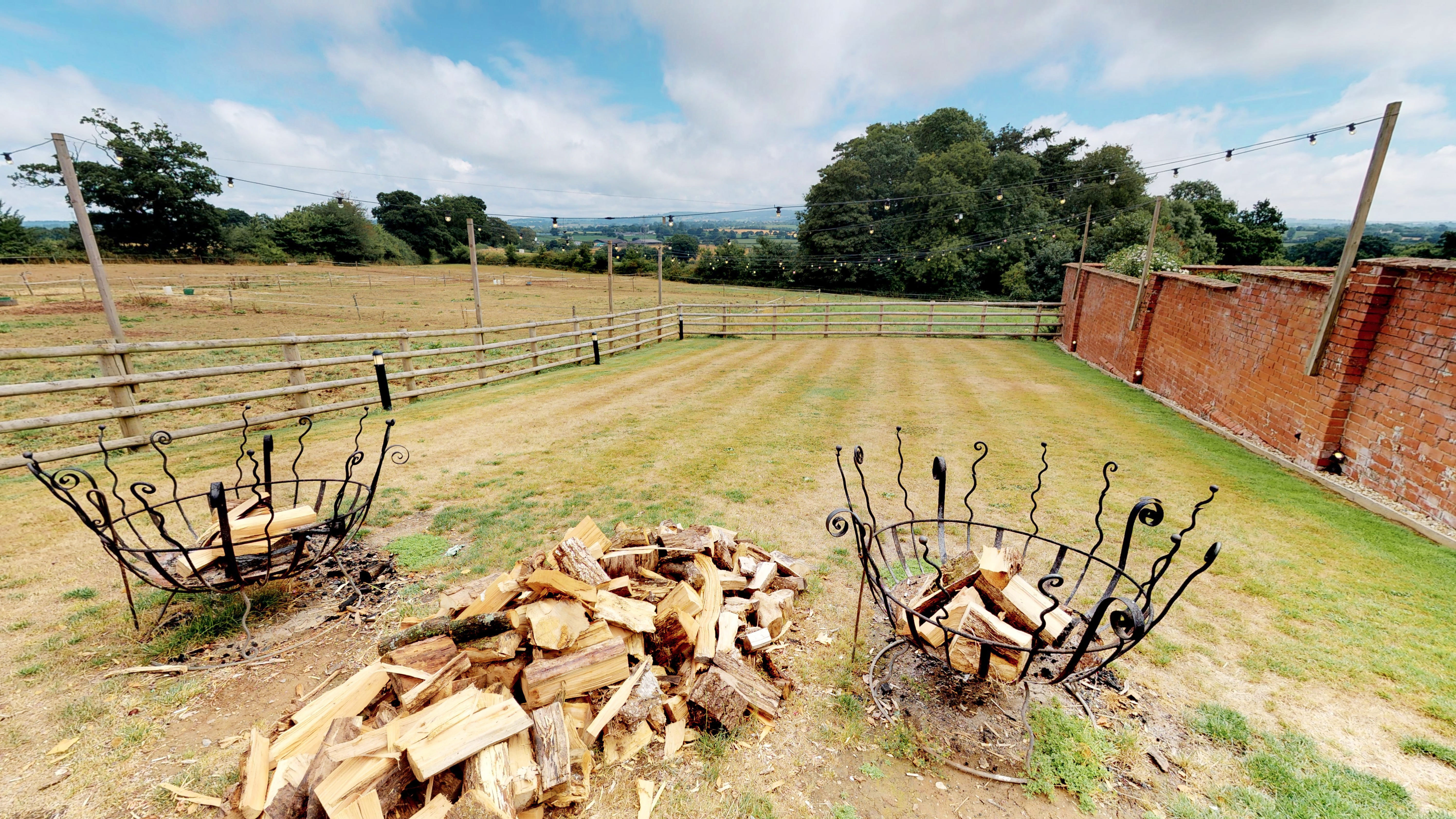 360° Virtual Tour - Upton Barn