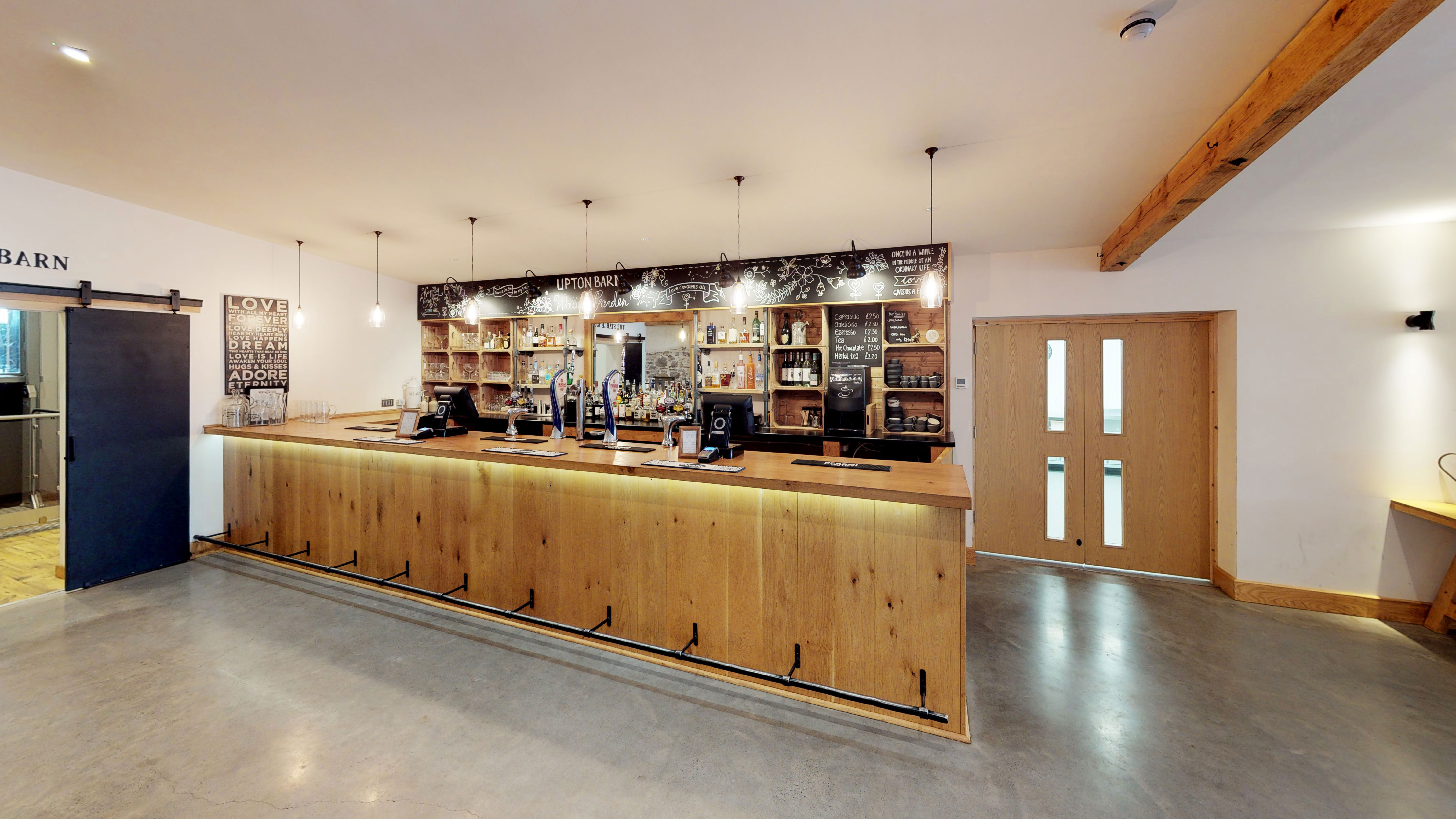 360° Virtual Tour - Upton Barn